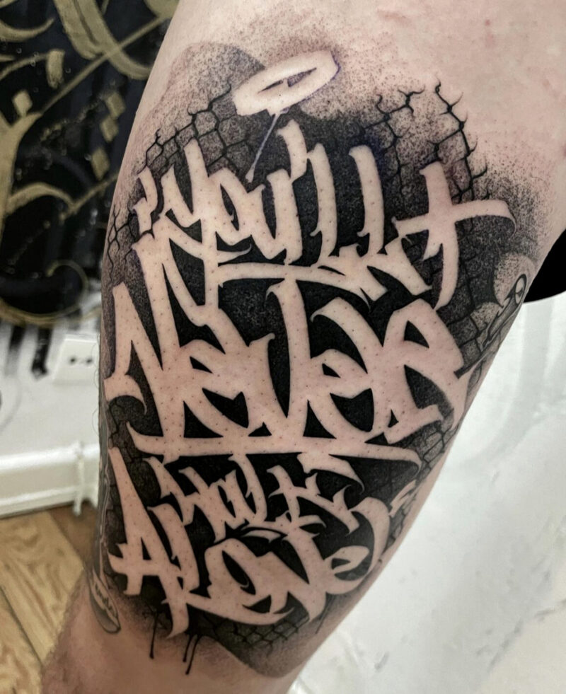 Lettering tattoos and writings on skin - Tattoo Life