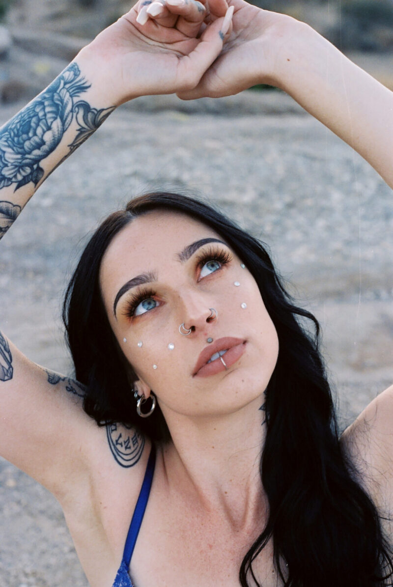 Ally, the model from Los Angeles in the spotlight of tattoos - Tattoo Life