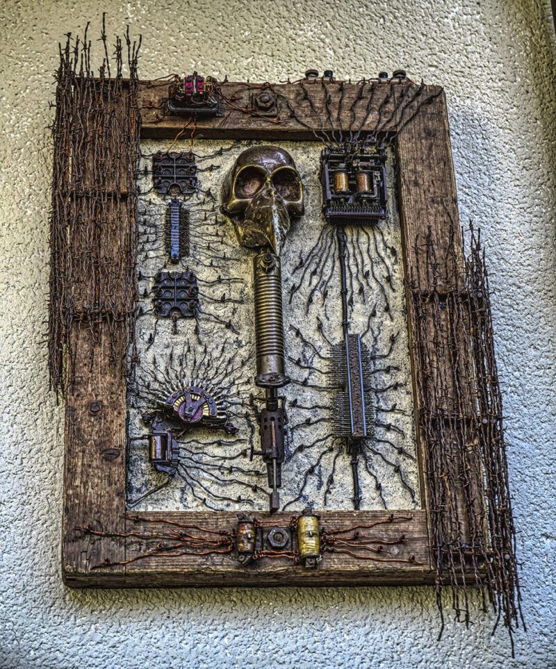 Initium Et Finis gallery, a masterpiece of beauty, fear and decay ...