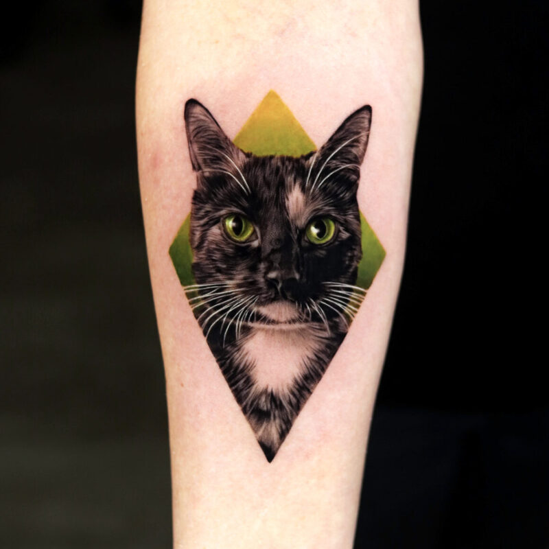 Yeono, the love of animals imprinted on skin - Tattoo Life