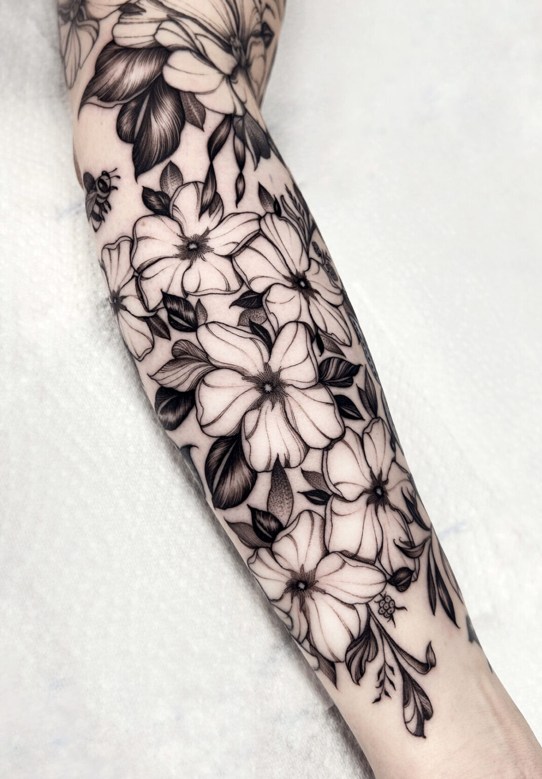 The floral kingdom of Spanish tattoo artist Beatriz - Tattoo Life