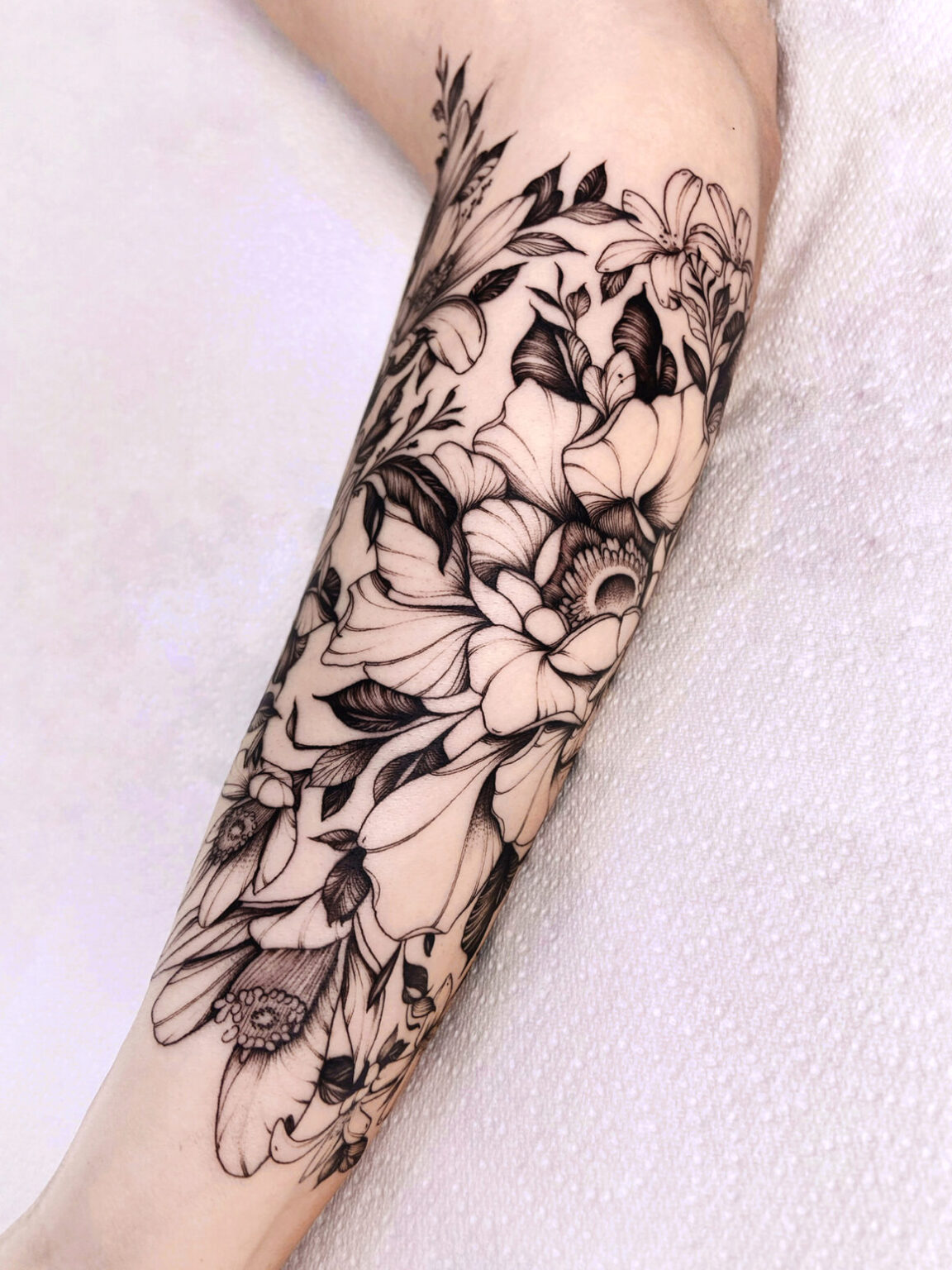 The floral kingdom of Spanish tattoo artist Beatriz - Tattoo Life