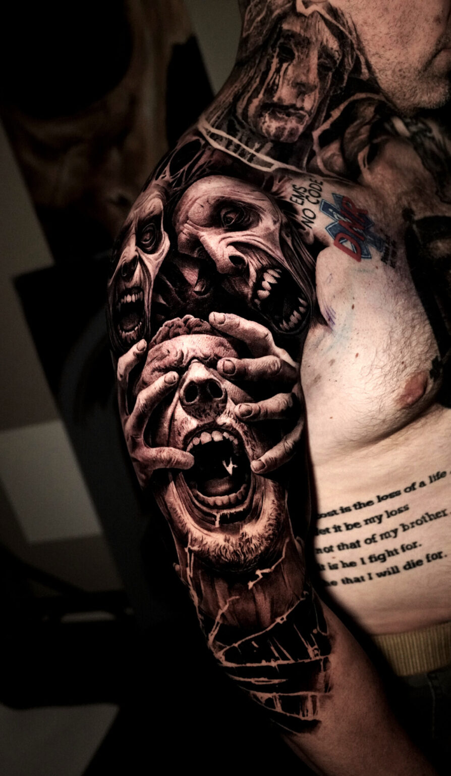 3D impact and multiple layers in the dark tattoos of Mr. Nobody ...